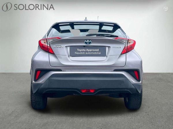 Серый Тойота C-HR 2018 в Клайпеда, объемом двигателя 1.80 л и пробегом 34 тыс. км за 18000 €, фото 5 на AUTOMOTO.COM.LV