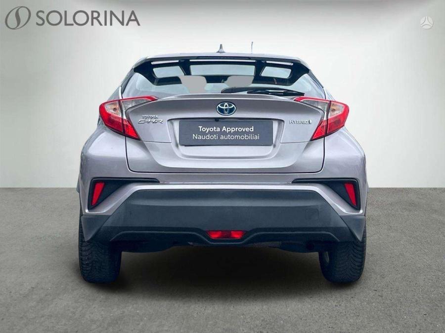 Pelēks Toyota C-HR 2018 Klaipėda, ar dzinēja tilpumu 1.80 L un nobraukumu 34 tūkst. km par 18000 €, foto 5 vietnē AUTOMOTO.COM.LV
