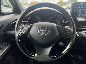 Pelēks Toyota C-HR 2018 Klaipėda, ar dzinēja tilpumu 1.80 L un nobraukumu 34 tūkst. km par 18000 €, foto 13 vietnē AUTOMOTO.COM.LV