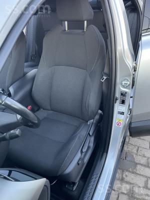 Grey Toyota C-HR 2018 in Rezekne, with an engine capacity of 1.20 L and mileage of 68 thousand km for 13500 €, photo 9 on AUTOMOTO.COM.LV