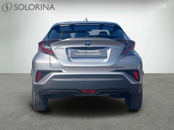 Grey Toyota C-HR 2018 in Klaipeda, with an engine capacity of 1.80 L and mileage of 86 thousand km for 19000 €, photo 4 on AUTOMOTO.COM.LV