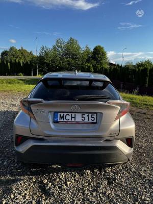 Серый Тойота C-HR 2018 в Вильнюс, объемом двигателя 1.20 л и пробегом 106 тыс. км за 16000 €, фото 7 на AUTOMOTO.COM.LV