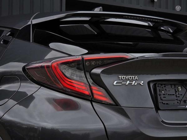 Серый Тойота C-HR 2018 в Каунас, объемом двигателя 1.80 л и пробегом 192 тыс. км за 15999 €, фото 9 на AUTOMOTO.COM.LV