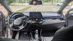 Grey Toyota C-HR 2018 in Kaunas, with an engine capacity of 1.80 L and mileage of 121 thousand km for 18000 €, photo 20 on AUTOMOTO.COM.LV