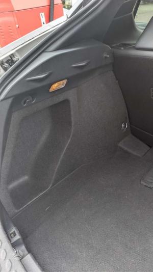 Grey Toyota C-HR 2018 in Kaunas, with an engine capacity of 1.80 L and mileage of 121 thousand km for 18000 €, photo 25 on AUTOMOTO.COM.LV