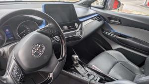 Grey Toyota C-HR 2018 in Kaunas, with an engine capacity of 1.80 L and mileage of 121 thousand km for 18000 €, photo 33 on AUTOMOTO.COM.LV