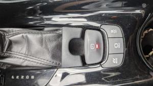 Grey Toyota C-HR 2018 in Kaunas, with an engine capacity of 1.80 L and mileage of 121 thousand km for 18000 €, photo 43 on AUTOMOTO.COM.LV