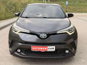 Серый Тойота C-HR 2018 в Вильнюс, объемом двигателя 1.80 л и пробегом 144 тыс. км за 16350 €, фото 3 на AUTOMOTO.COM.LV