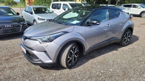 Grey Toyota C-HR 2018 in Siauliai, with an engine capacity of 1.80 L and mileage of 196 thousand km for 14400 €, photo 5 on AUTOMOTO.COM.LV