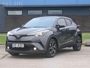 Pelēks Toyota C-HR 2018 Rīga, ar dzinēja tilpumu 1.20 L un nobraukumu 99 tūkst. km par 14590 €, foto  vietnē AUTOMOTO.COM.LV