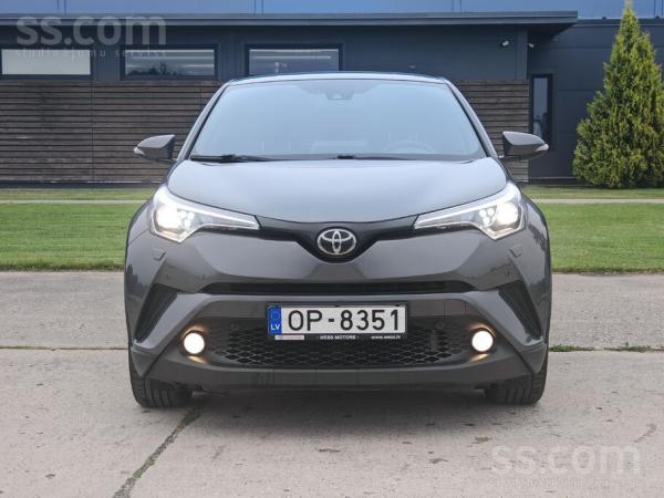 Серый Тойота C-HR 2018 в Рига, объемом двигателя 1.20 л и пробегом 99 тыс. км за 14590 €, фото 8 на AUTOMOTO.COM.LV