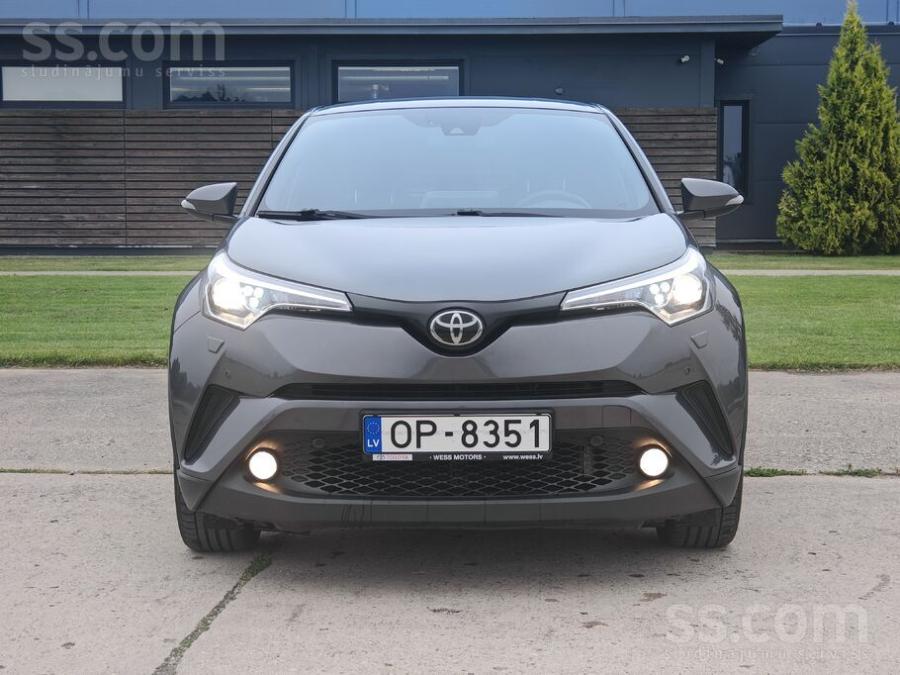 Pelēks Toyota C-HR 2018 Rīga, ar dzinēja tilpumu 1.20 L un nobraukumu 99 tūkst. km par 14590 €, foto 9 vietnē AUTOMOTO.COM.LV