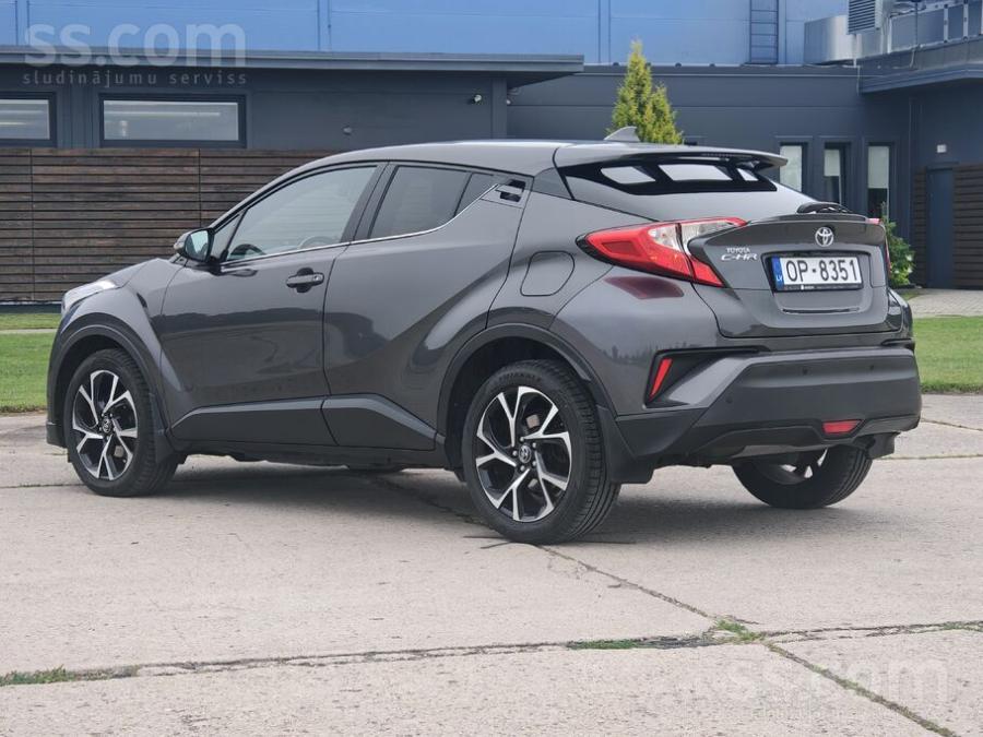 Pelēks Toyota C-HR 2018 Rīga, ar dzinēja tilpumu 1.20 L un nobraukumu 99 tūkst. km par 14590 €, foto 12 vietnē AUTOMOTO.COM.LV