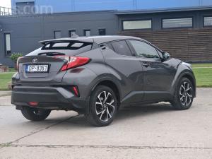 Pelēks Toyota C-HR 2018 Rīga, ar dzinēja tilpumu 1.20 L un nobraukumu 99 tūkst. km par 14590 €, foto 14 vietnē AUTOMOTO.COM.LV