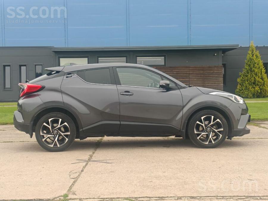 Pelēks Toyota C-HR 2018 Rīga, ar dzinēja tilpumu 1.20 L un nobraukumu 99 tūkst. km par 14590 €, foto 15 vietnē AUTOMOTO.COM.LV