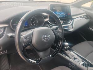 Pelēks Toyota C-HR 2018 Rīga, ar dzinēja tilpumu 1.20 L un nobraukumu 99 tūkst. km par 14590 €, foto 20 vietnē AUTOMOTO.COM.LV