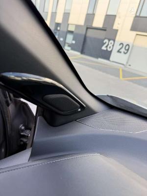 Pelēks Toyota C-HR 2018 Viļņa, ar dzinēja tilpumu 1.80 L un nobraukumu 120 tūkst. km par 15999 €, foto 17 vietnē AUTOMOTO.COM.LV