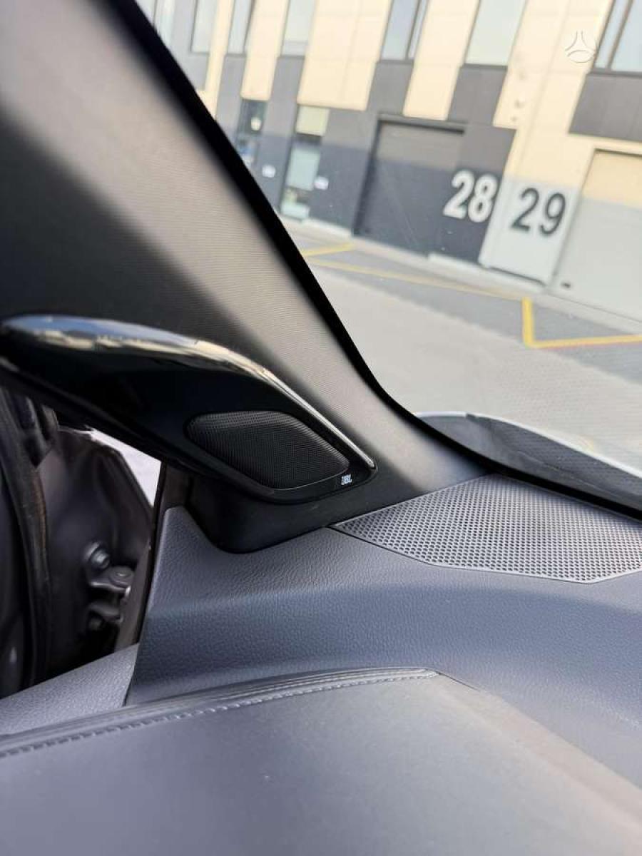 Pelēks Toyota C-HR 2018 Viļņa, ar dzinēja tilpumu 1.80 L un nobraukumu 120 tūkst. km par 15999 €, foto 17 vietnē AUTOMOTO.COM.LV