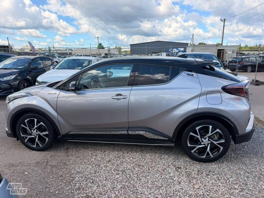Pelēks Toyota C-HR 2018 Kauņa, ar dzinēja tilpumu 1.80 L un nobraukumu 150 tūkst. km par 16999 €, foto 8 vietnē AUTOMOTO.COM.LV