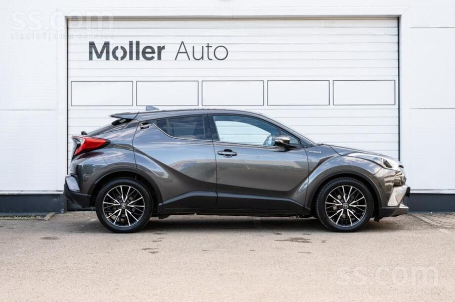 Серый Тойота C-HR 2018 в Рига, объемом двигателя 1.80 л и пробегом 144 тыс. км за 16950 €, фото 6 на AUTOMOTO.COM.LV