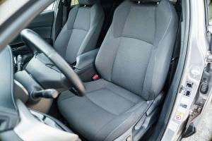 Grey Toyota C-HR 2018 in Vilnius, with an engine capacity of 1.80 L and mileage of 135 thousand km for 15900 €, photo 22 on AUTOMOTO.COM.LV