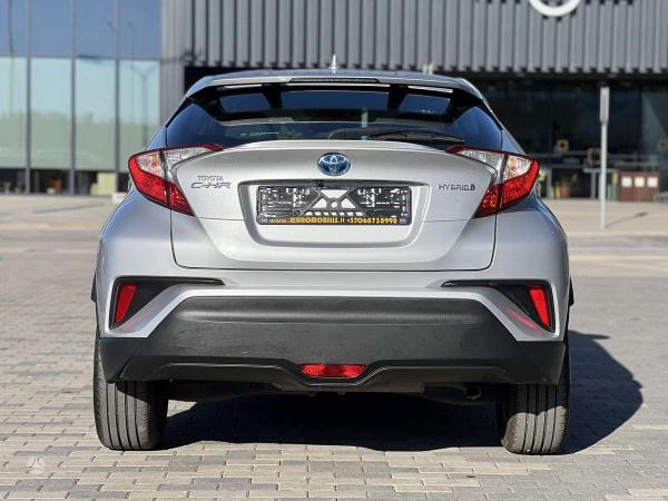 Pelēks Toyota C-HR 2018 Šauļi, ar dzinēja tilpumu 1.80 L un nobraukumu 181 tūkst. km par 14250 €, foto 7 vietnē AUTOMOTO.COM.LV