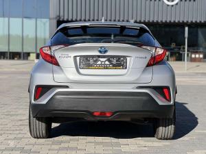 Pelēks Toyota C-HR 2018 Šauļi, ar dzinēja tilpumu 1.80 L un nobraukumu 181 tūkst. km par 14250 €, foto 7 vietnē AUTOMOTO.COM.LV