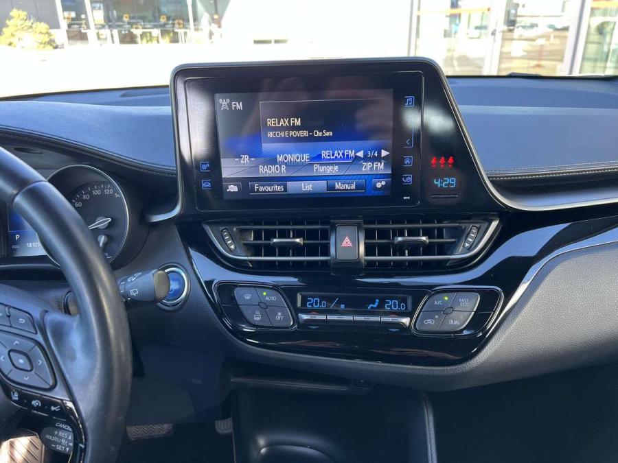 Pelēks Toyota C-HR 2018 Šauļi, ar dzinēja tilpumu 1.80 L un nobraukumu 181 tūkst. km par 14250 €, foto 20 vietnē AUTOMOTO.COM.LV