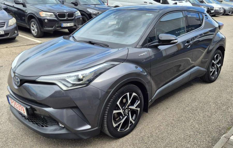 Pelēks Toyota C-HR 2018 Šauļi, ar dzinēja tilpumu 1.80 L un nobraukumu 95 tūkst. km par 16800 €, foto 8 vietnē AUTOMOTO.COM.LV
