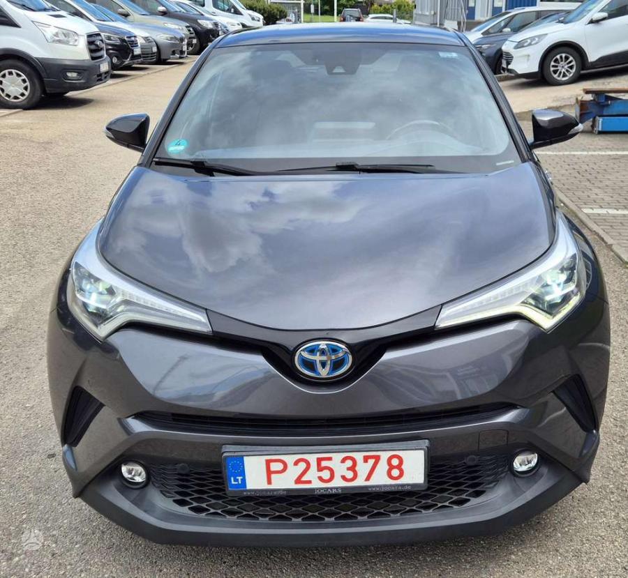 Pelēks Toyota C-HR 2018 Šauļi, ar dzinēja tilpumu 1.80 L un nobraukumu 95 tūkst. km par 16800 €, foto 9 vietnē AUTOMOTO.COM.LV