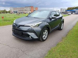 Серый Тойота C-HR 2018 в Шяуляй, объемом двигателя 1.80 л и пробегом 92 тыс. км за 16750 €, фото  на AUTOMOTO.COM.LV
