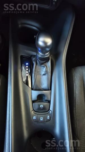Pelēks Toyota C-HR 2018 Rīga, ar dzinēja tilpumu 1.80 L un nobraukumu 86 tūkst. km par 15500 €, foto 11 vietnē AUTOMOTO.COM.LV