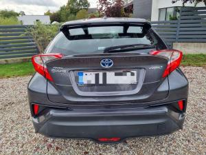 Серый Тойота C-HR 2018 в Алитус, объемом двигателя 1.80 л и пробегом 72 тыс. км за 9500 €, фото 7 на AUTOMOTO.COM.LV