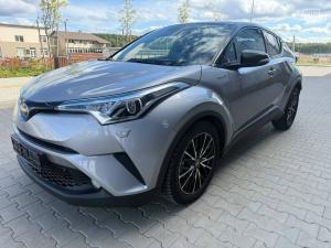 Серый Тойота C-HR 2018 в Вильнюс, объемом двигателя 1.80 л и пробегом 205 тыс. км за 16900 €, фото 3 на AUTOMOTO.COM.LV