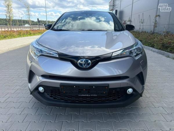 Pelēks Toyota C-HR 2018 Viļņa, ar dzinēja tilpumu 1.80 L un nobraukumu 205 tūkst. km par 16900 €, foto 4 vietnē AUTOMOTO.COM.LV