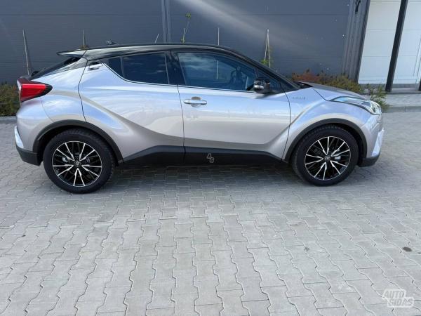 Pelēks Toyota C-HR 2018 Viļņa, ar dzinēja tilpumu 1.80 L un nobraukumu 205 tūkst. km par 16900 €, foto 6 vietnē AUTOMOTO.COM.LV