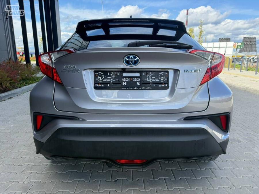 Серый Тойота C-HR 2018 в Вильнюс, объемом двигателя 1.80 л и пробегом 205 тыс. км за 16900 €, фото 7 на AUTOMOTO.COM.LV