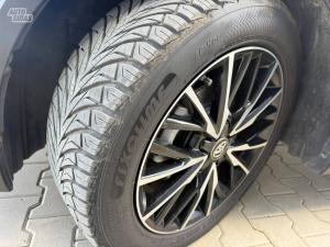 Серый Тойота C-HR 2018 в Вильнюс, объемом двигателя 1.80 л и пробегом 205 тыс. км за 16900 €, фото 11 на AUTOMOTO.COM.LV