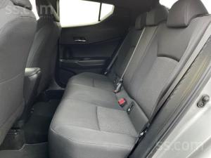 Grey Toyota C-HR 2018 in Riga, with an engine capacity of 1.20 L and mileage of 71 thousand km for 14990 €, photo 22 on AUTOMOTO.COM.LV