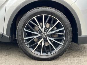 Grey Toyota C-HR 2018 in Riga, with an engine capacity of 1.20 L and mileage of 71 thousand km for 14990 €, photo 23 on AUTOMOTO.COM.LV