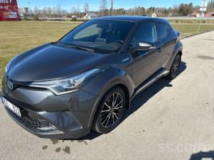 Pelēks Toyota C-HR 2019 Ogre, ar dzinēja tilpumu 1.80 L un nobraukumu 147 tūkst. km par 16300 €, foto 1 vietnē AUTOMOTO.COM.LV