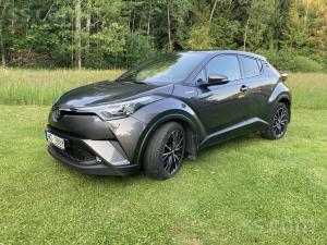 Серый Тойота C-HR 2019 в Рига, объемом двигателя 1.80 л и пробегом 110 тыс. км за 18150 €, фото 1 на AUTOMOTO.COM.LV