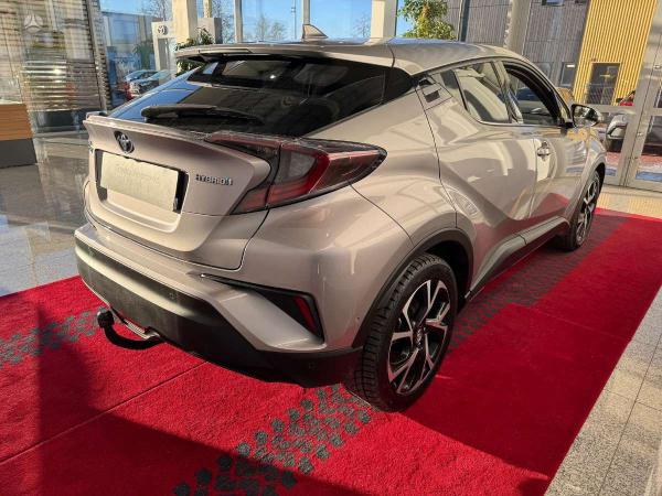 Серый Тойота C-HR 2019 в Шяуляй, объемом двигателя 1.80 л и пробегом 118 тыс. км за 18900 €, фото 5 на AUTOMOTO.COM.LV