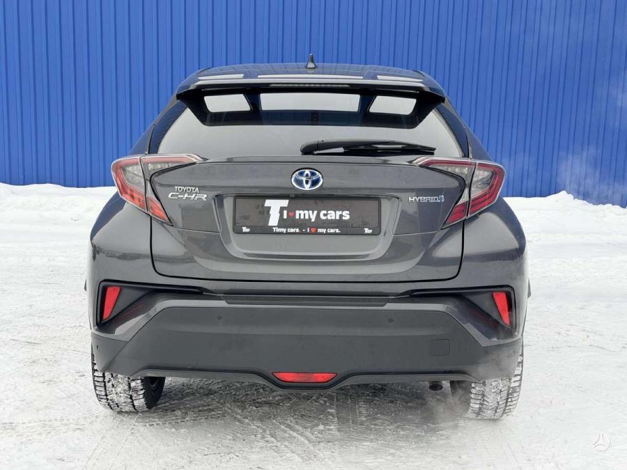 Серый Тойота C-HR 2019 в Каунас, объемом двигателя 1.80 л и пробегом 93 тыс. км за 17900 €, фото 4 на AUTOMOTO.COM.LV