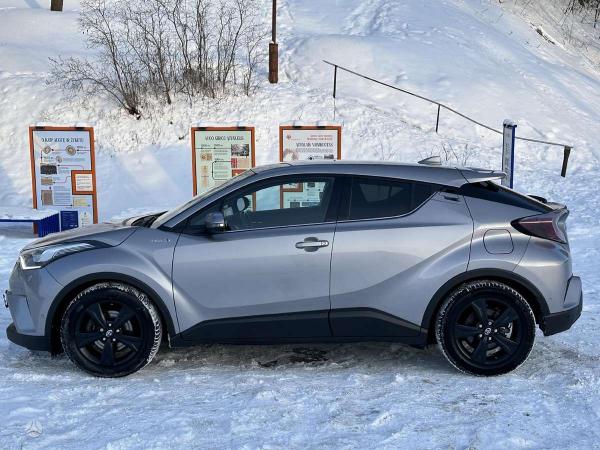 Pelēks Toyota C-HR 2019 Kauņa, ar dzinēja tilpumu 1.80 L un nobraukumu 195 tūkst. km par 16950 €, foto 9 vietnē AUTOMOTO.COM.LV