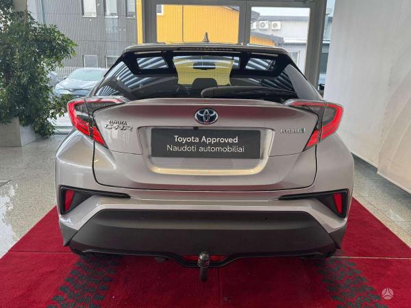 Pelēks Toyota C-HR 2019 Šauļi, ar dzinēja tilpumu 1.80 L un nobraukumu 118 tūkst. km par 18900 €, foto 8 vietnē AUTOMOTO.COM.LV