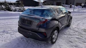Grey Toyota C-HR 2019 in Kedainiai, with an engine capacity of 1.80 L and mileage of 99 thousand km for 8250 €, photo 7 on AUTOMOTO.COM.LV