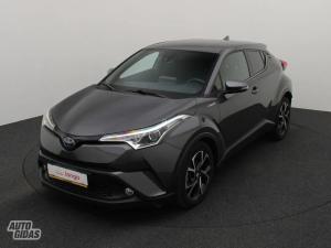Pelēks Toyota C-HR 2019 Viļņa, ar dzinēja tilpumu 1.80 L un nobraukumu 196 tūkst. km par 15999 €, foto  vietnē AUTOMOTO.COM.LV