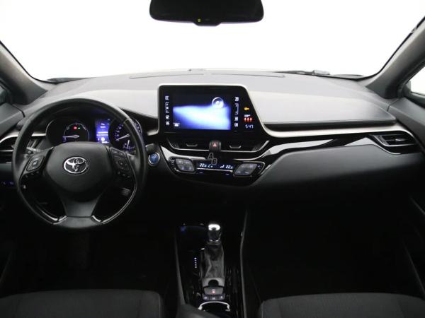 Pelēks Toyota C-HR 2019 Viļņa, ar dzinēja tilpumu 1.80 L un nobraukumu 196 tūkst. km par 15999 €, foto 2 vietnē AUTOMOTO.COM.LV