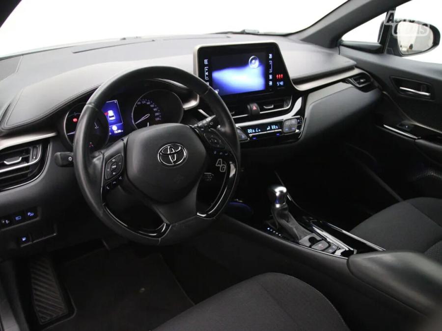 Pelēks Toyota C-HR 2019 Viļņa, ar dzinēja tilpumu 1.80 L un nobraukumu 196 tūkst. km par 15999 €, foto 17 vietnē AUTOMOTO.COM.LV